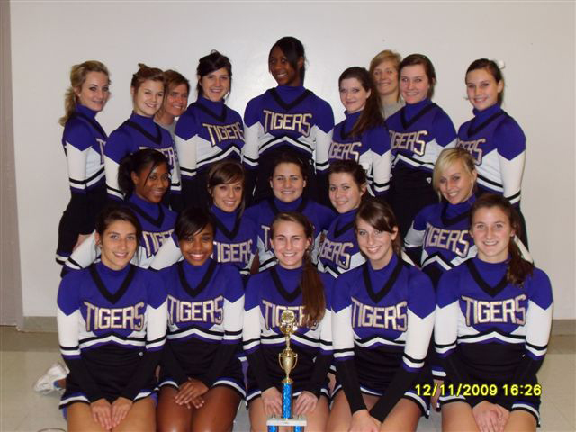 HHS cheerleaders headed to Disney World after second-place finish