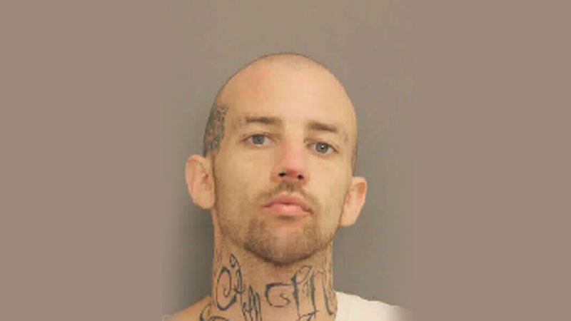 Police searching for suspected St. Rose armed burglar