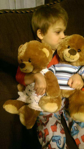 ‘Giving back is great’ - Luling's Cornwell makes teddy bears to keep ...