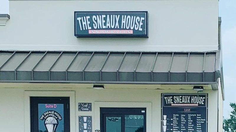 Sneaux House snowball shop open in Luling