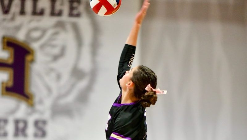 After strong showing at Newman tourney, Hahnville adds another district win