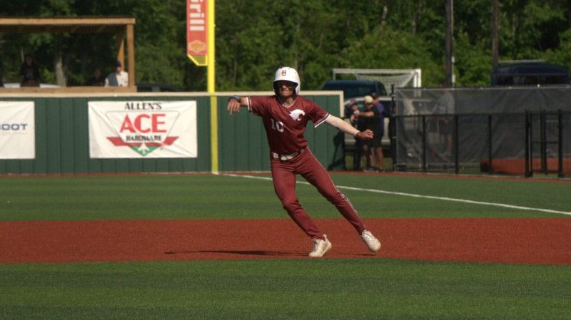 Central outlasts Destrehan in opening round series